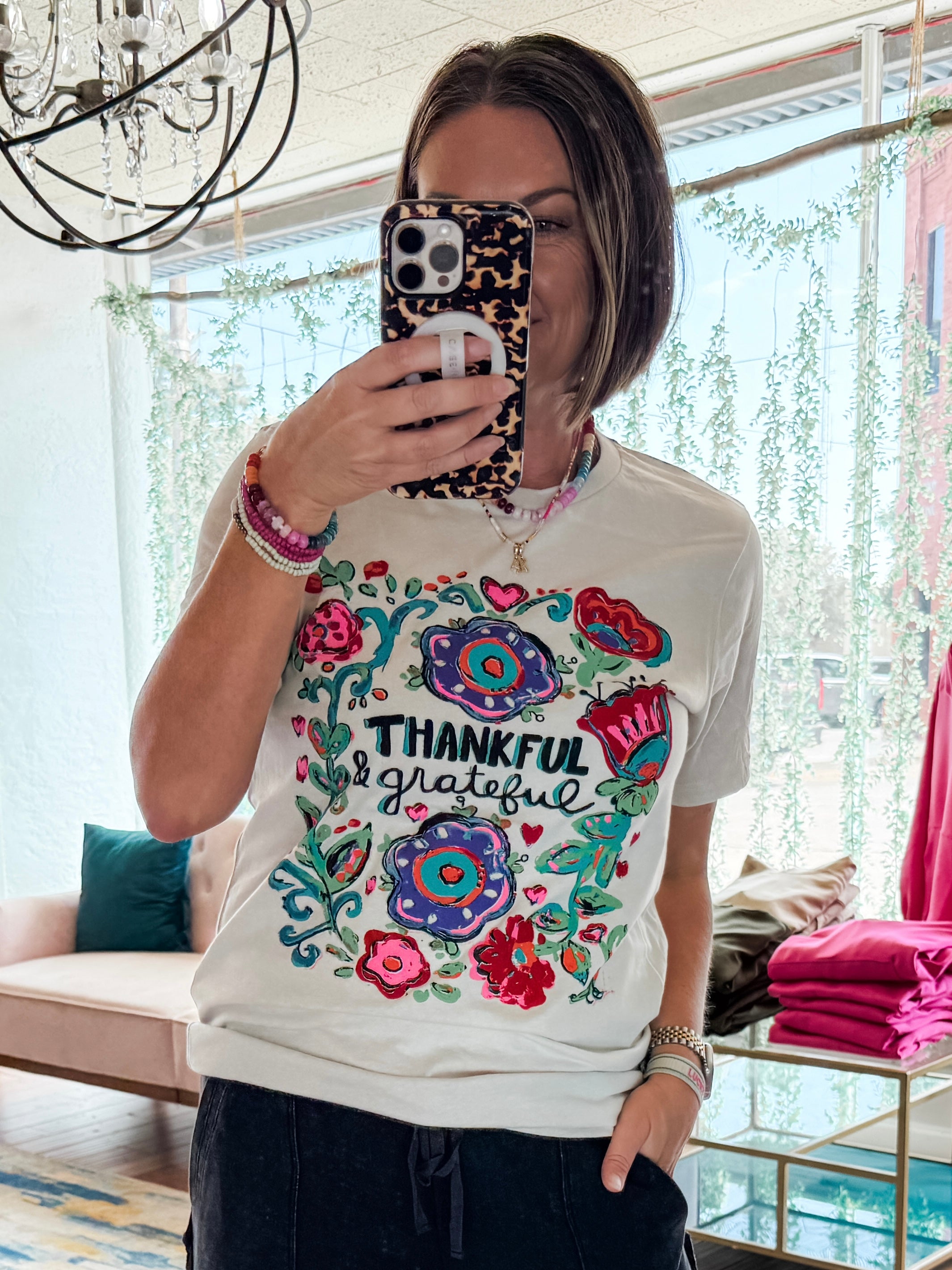 Thankful & Grateful Tee – Sweet Harper & Co
